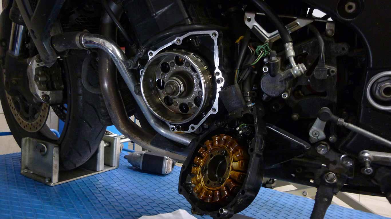 Suzuki b king 1300 - Orfanosmoto