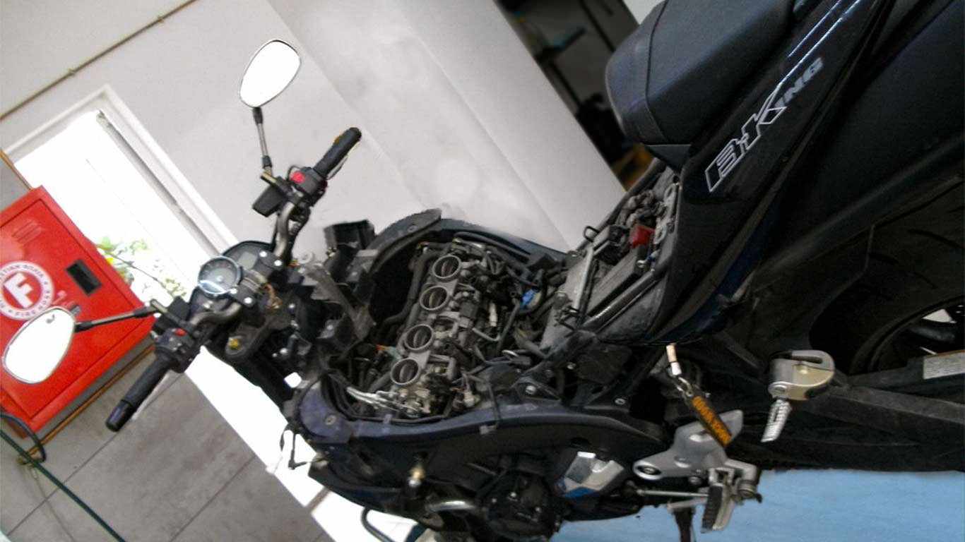 Suzuki b king 1300 - Orfanosmoto